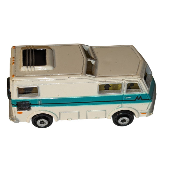 Galoob | Toys | Vintage 99 Micro Machines Rv Super Lights Collection ...